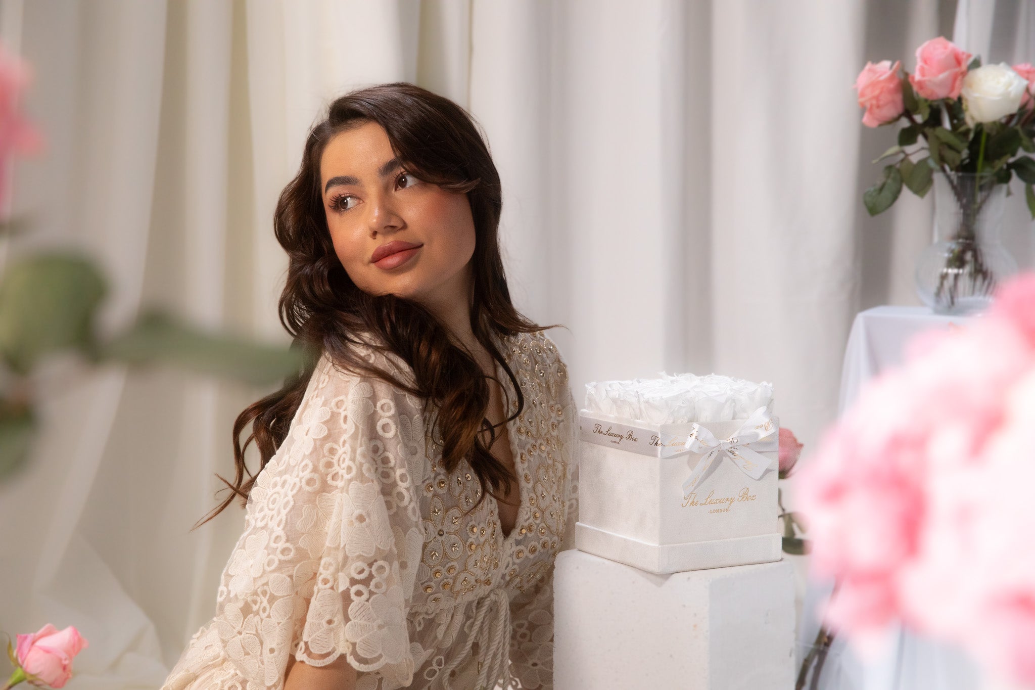 Red Eternity Roses In Black Square Box | Roses Delivered | Rose Bouquet ...