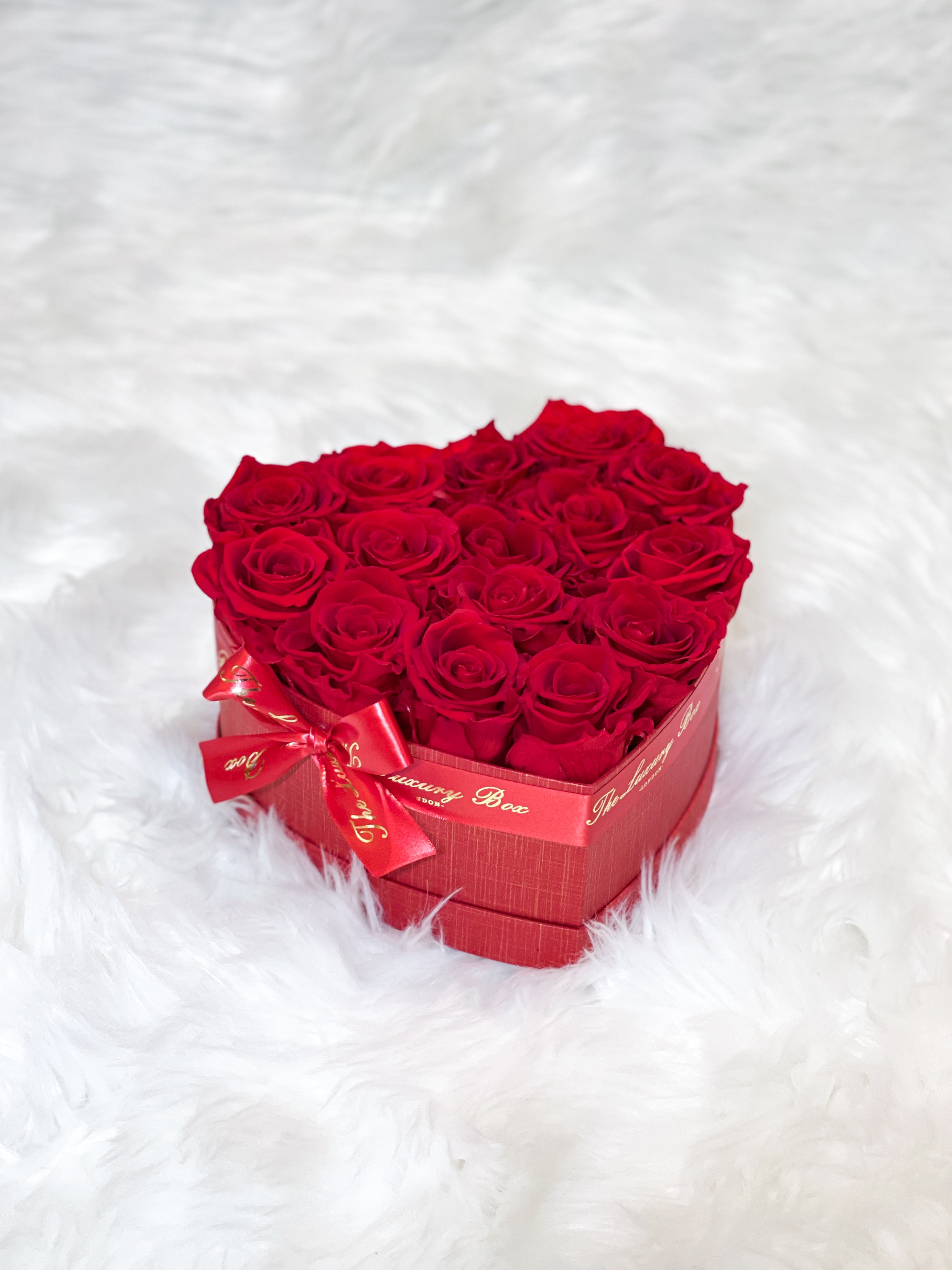 Red Infinity Roses In Heart Shaped Box | Valentine's Roses Delivered ...